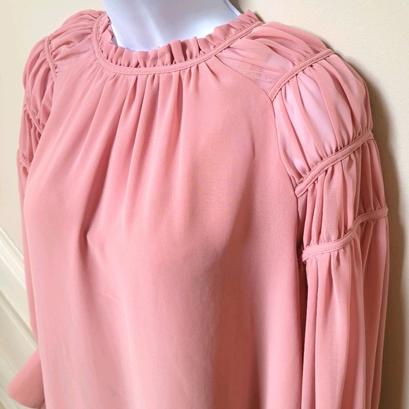 Ann Taylor | Tops | New Ann Taylor Smocked Shoulder Chiffon Top Medium ...
